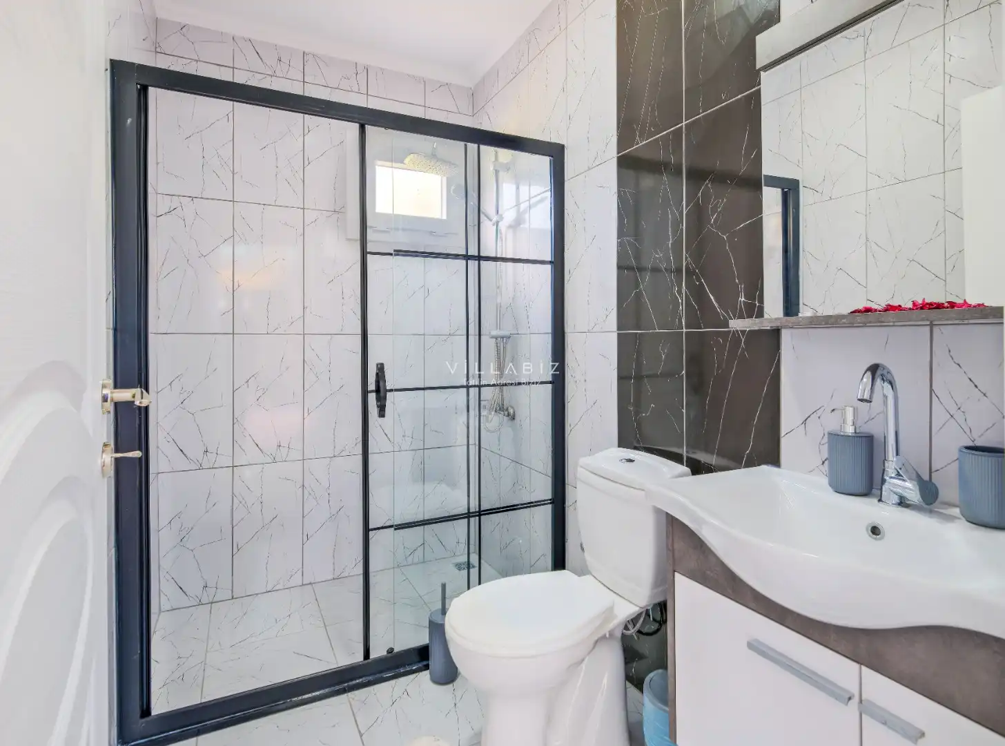 Villa Gloria | Villa Gloria Fiyatları 2024 - VillaBiz.com.tr